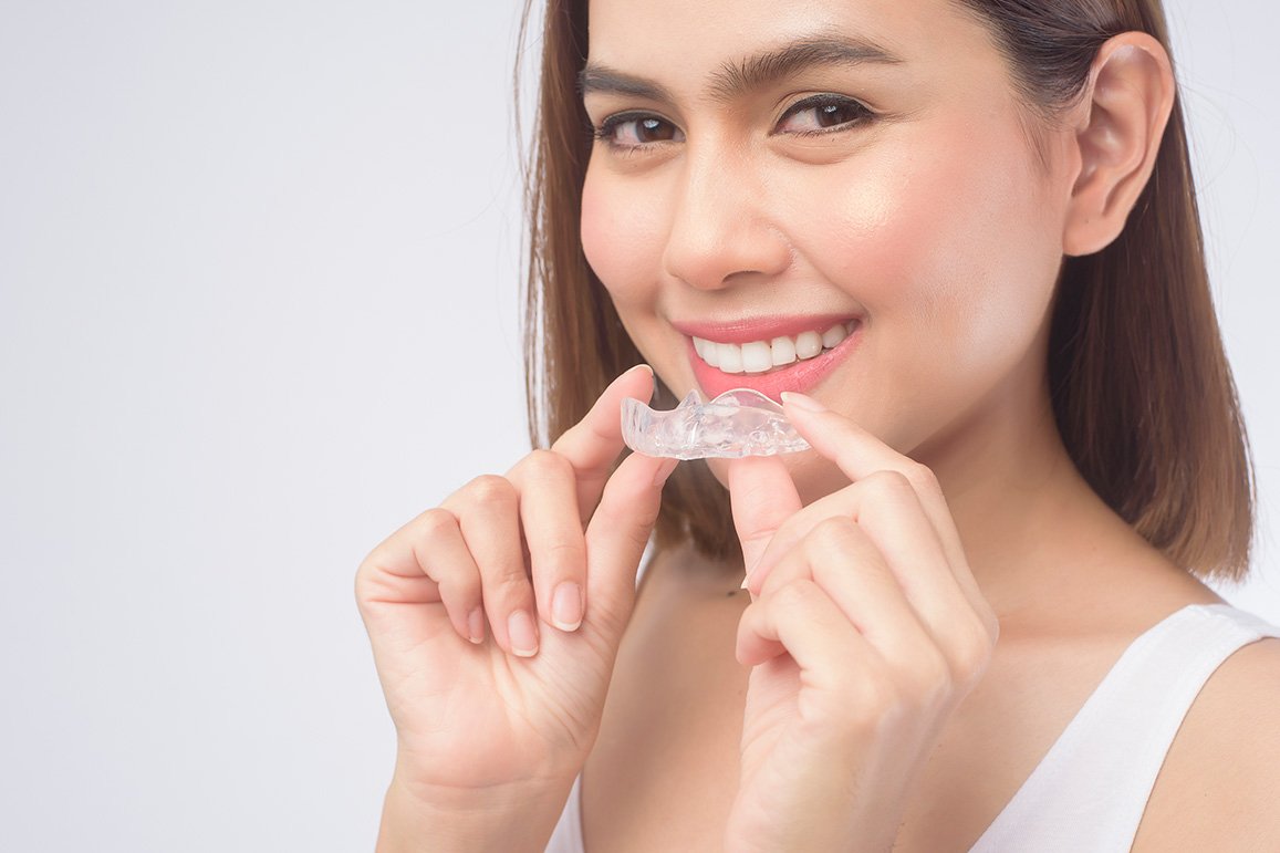 Clear Aligners vs Traditional Braces: Finding the Right Fit for Your ...